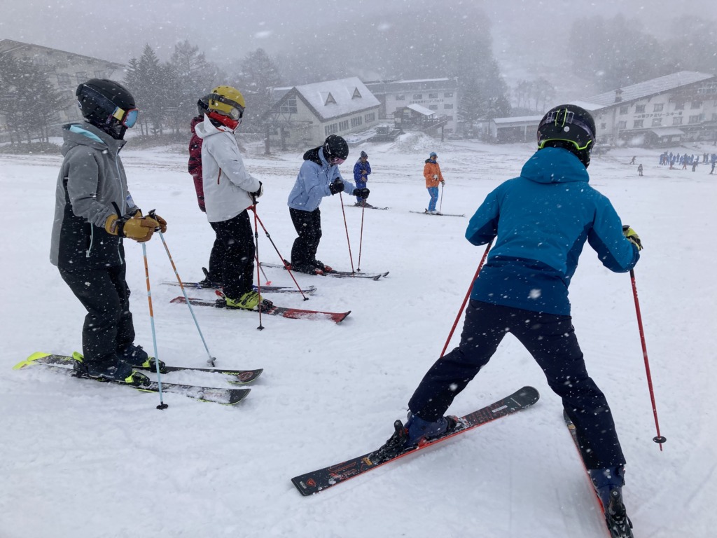 2024年度 初滑りツアー行事レポート | クリスタライズスキークラブ